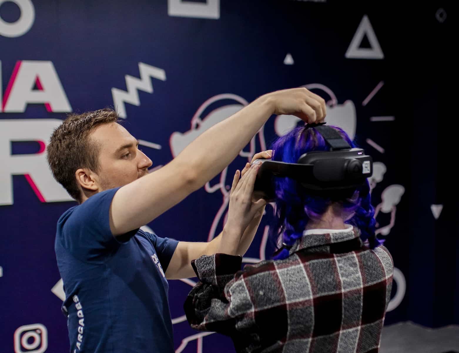 Virtual Reality Team Building Activities in London and Manchester ⚡ — Blog DNA VR